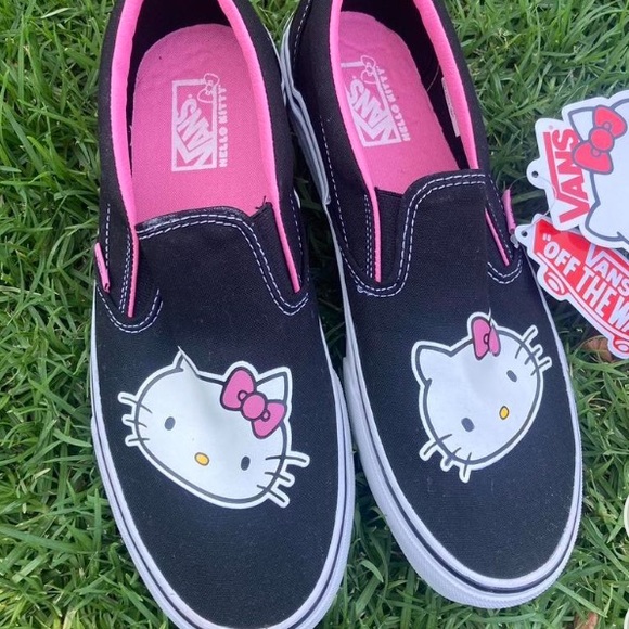 Vans | Shoes | Brand New With Tags Classic Hello Kitty Sanrio Slipon ...